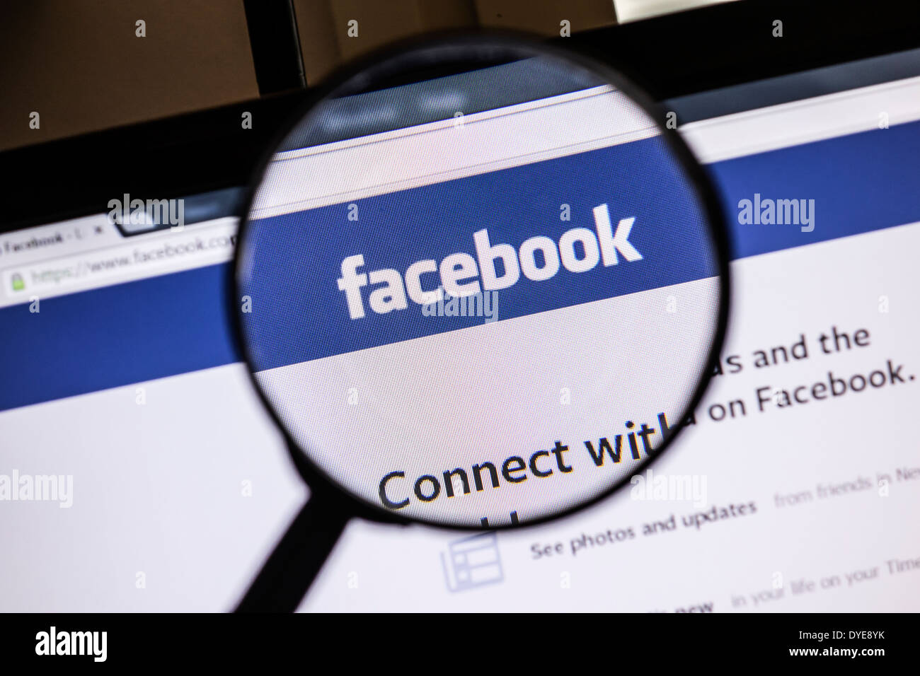 Facebook logo icon button hi-res stock photography and images - Alamy