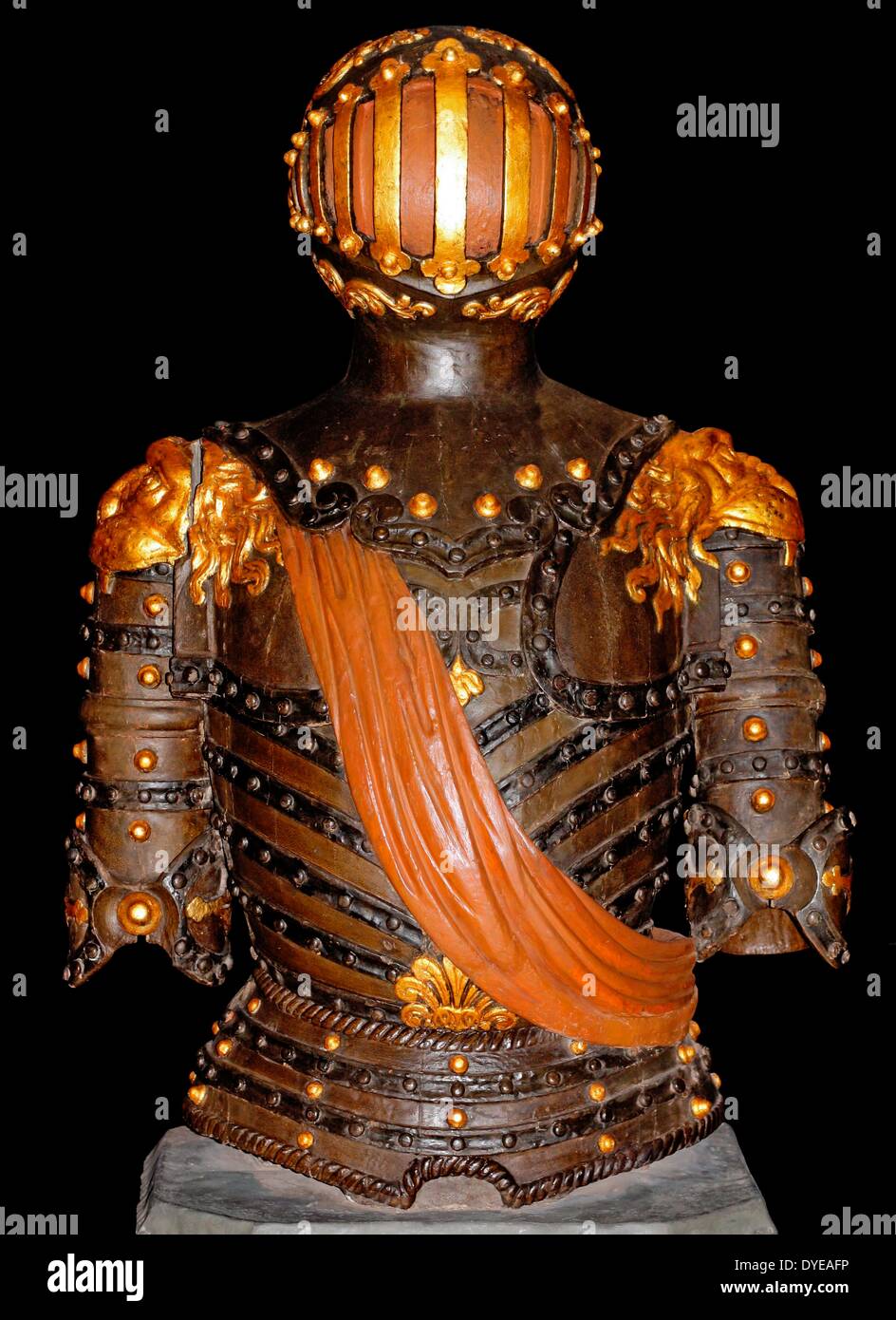 Ship bow figure hi-res stock photography and images - Alamy