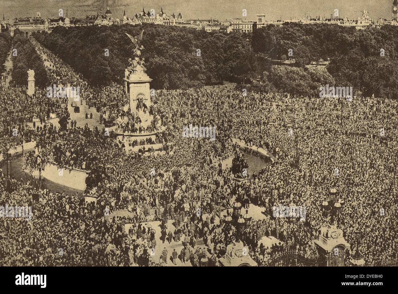 Victory day europe london hi-res stock photography and images - Alamy