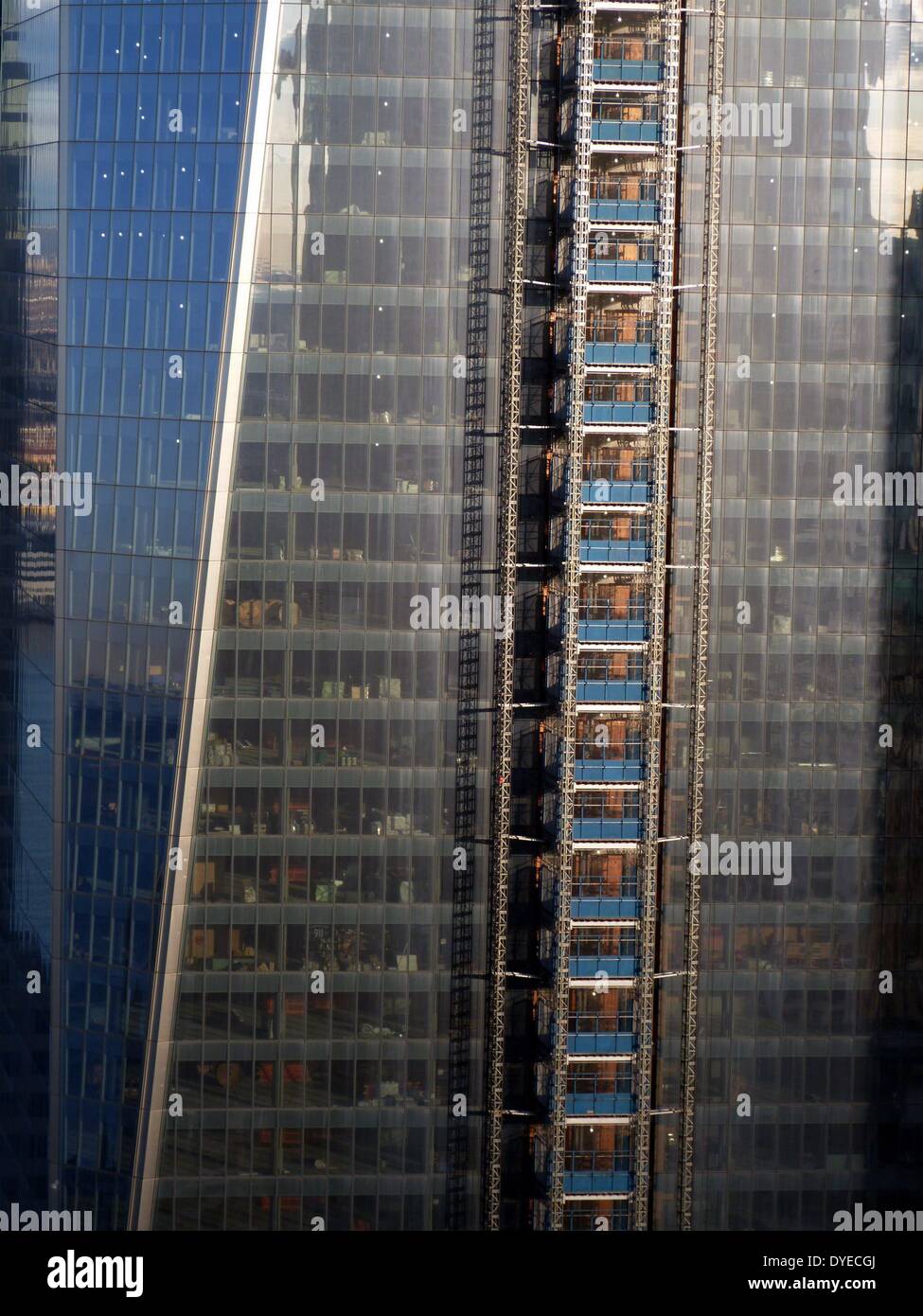 One World Trade Centre 104 story building at the site of the former ...