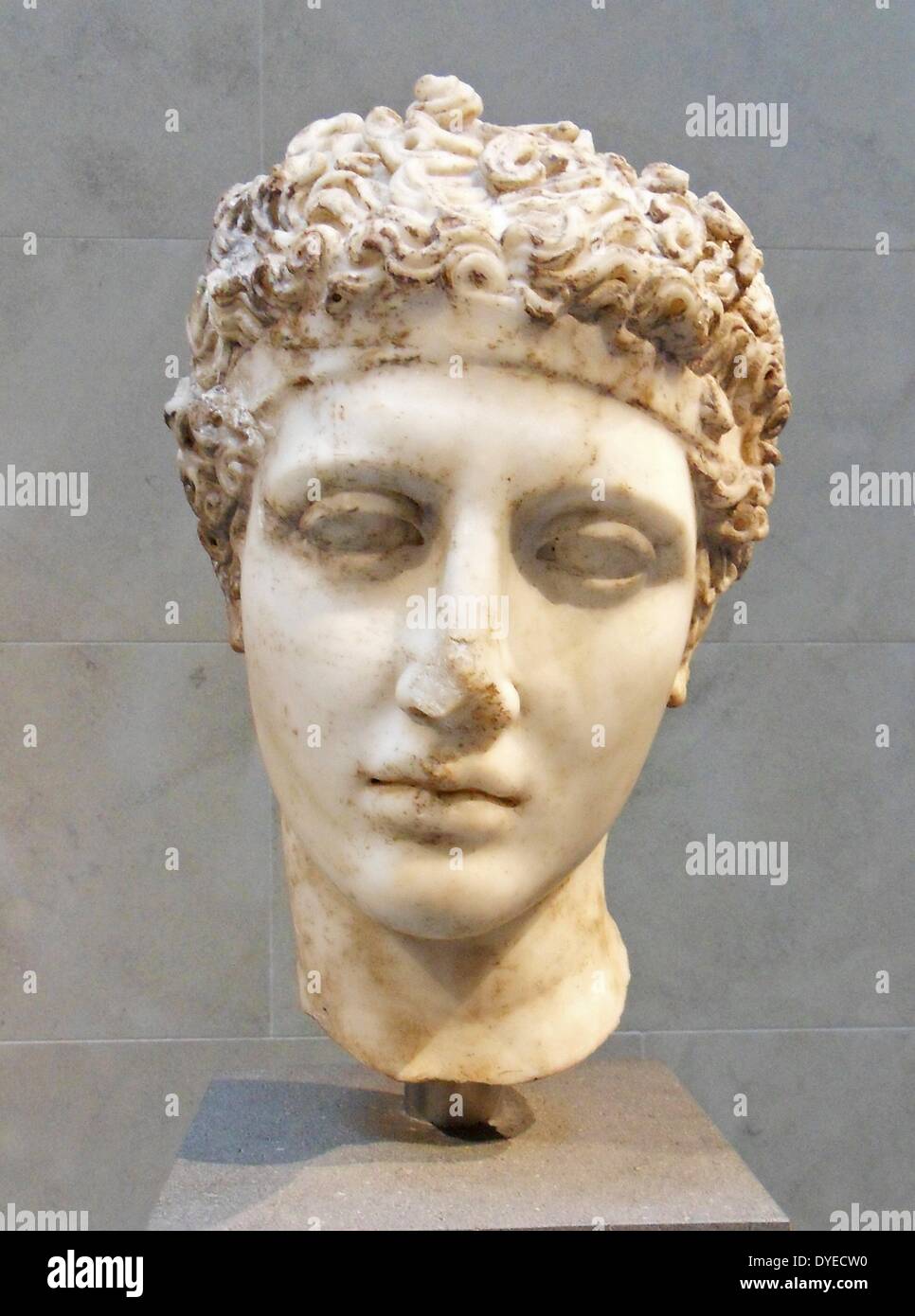 Roman copy of greek bronze sculpture hi-res stock photography and ...