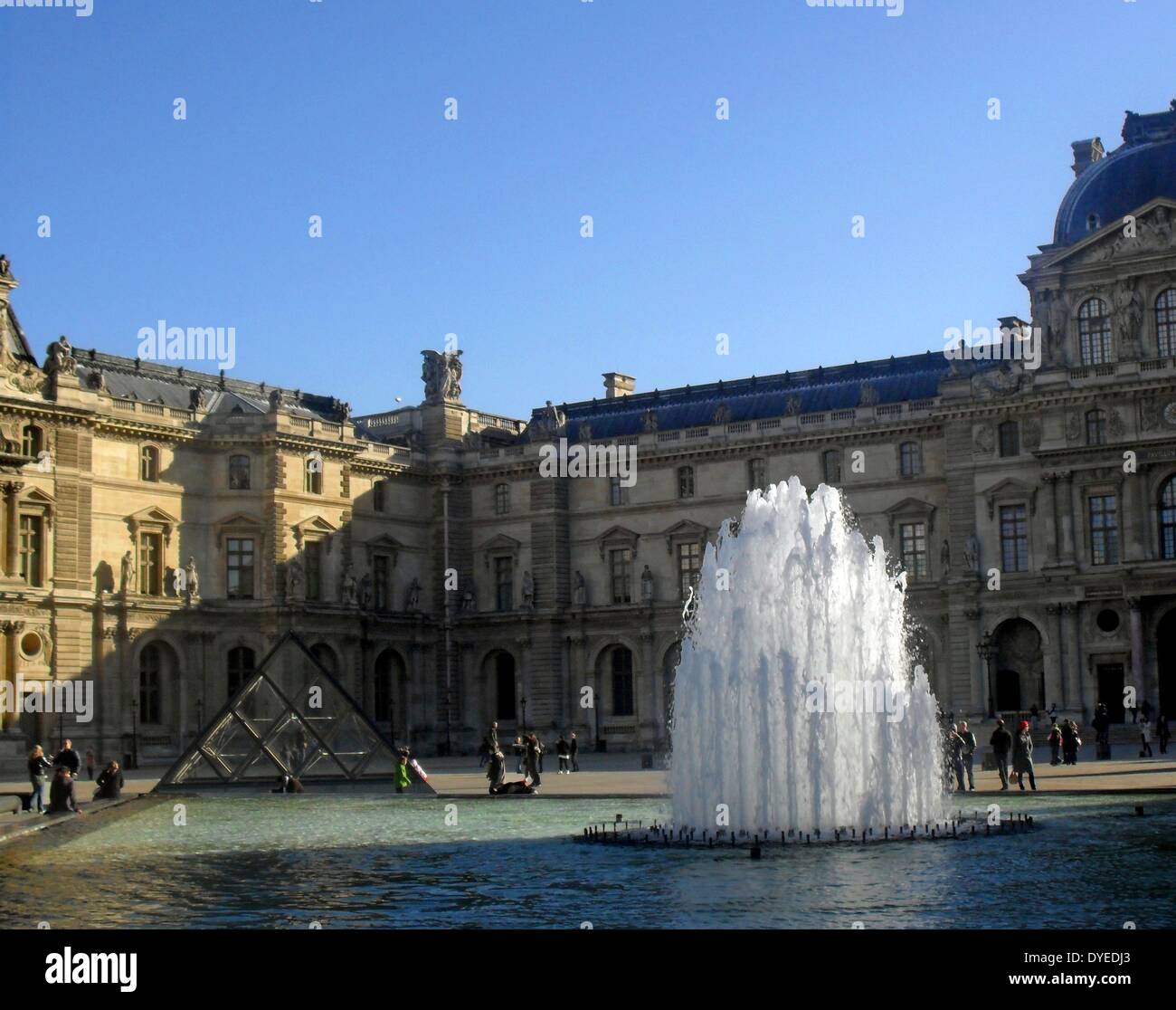 The Louvre Courtyard 2013. Views of the Fountain and the Tuileries ...