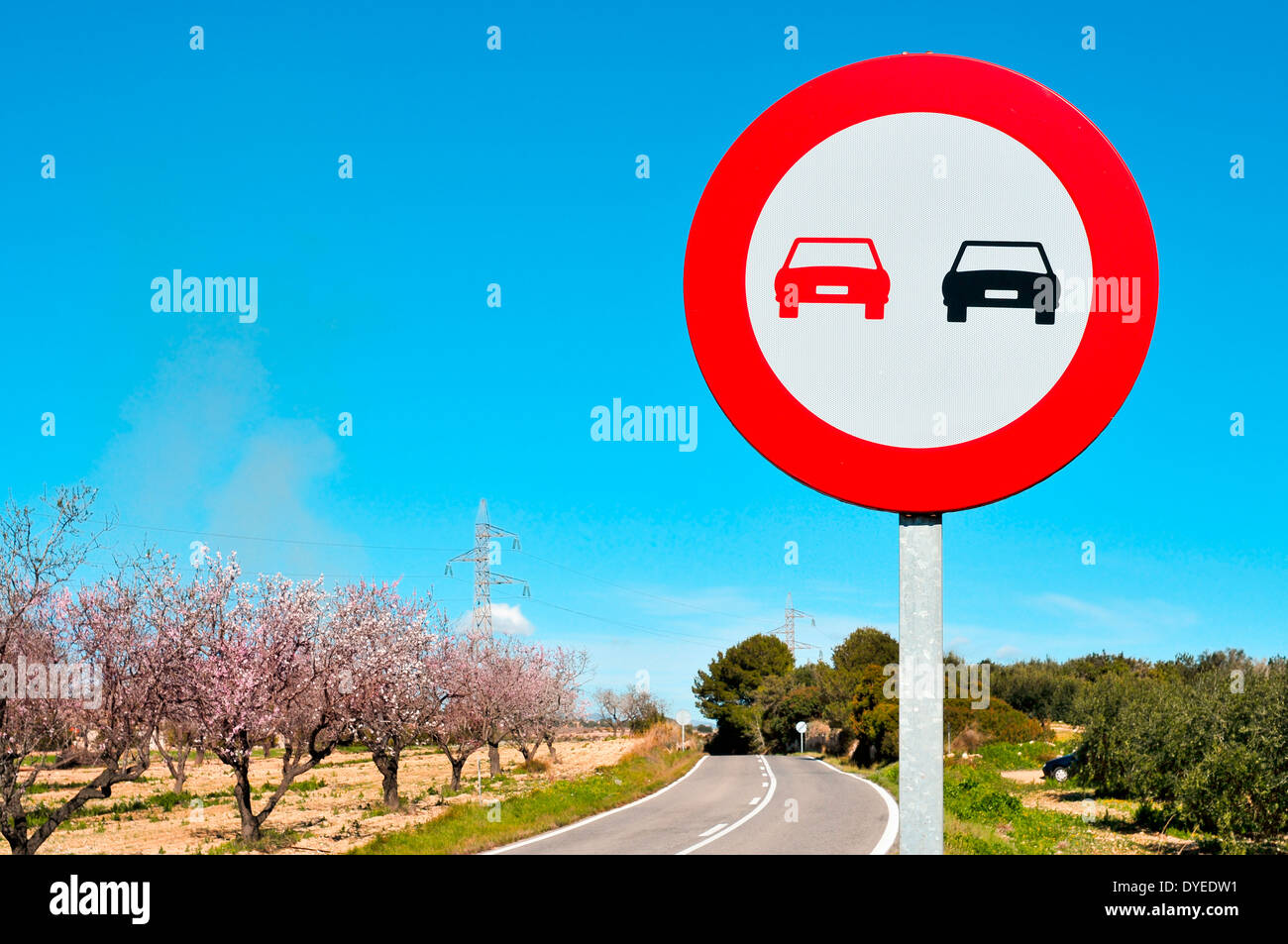 Secondary traffic signal sign hi-res stock photography and images - Alamy