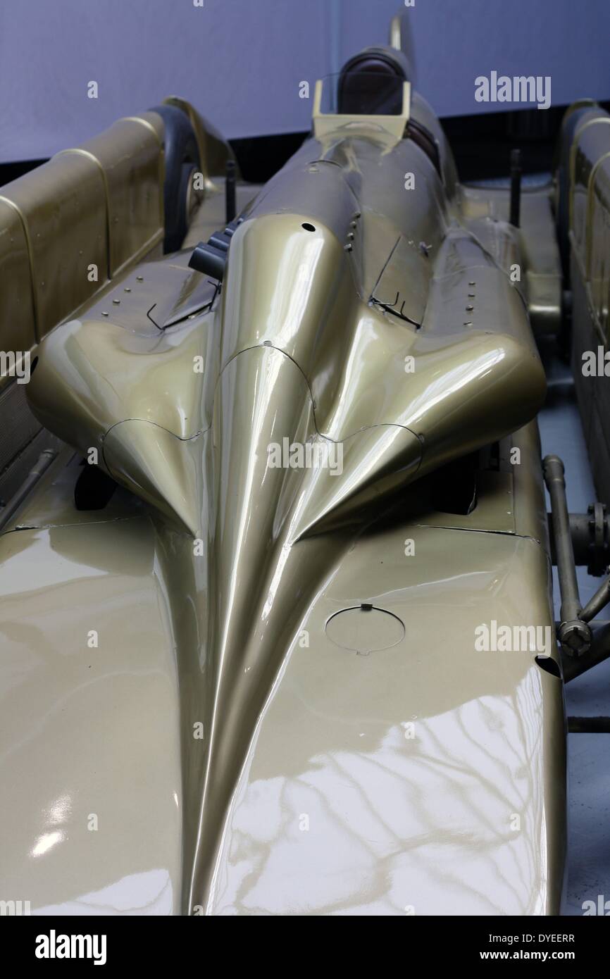 Golden Arrow 1929. Driven by Major Henry Segrave in an attempt to break ...