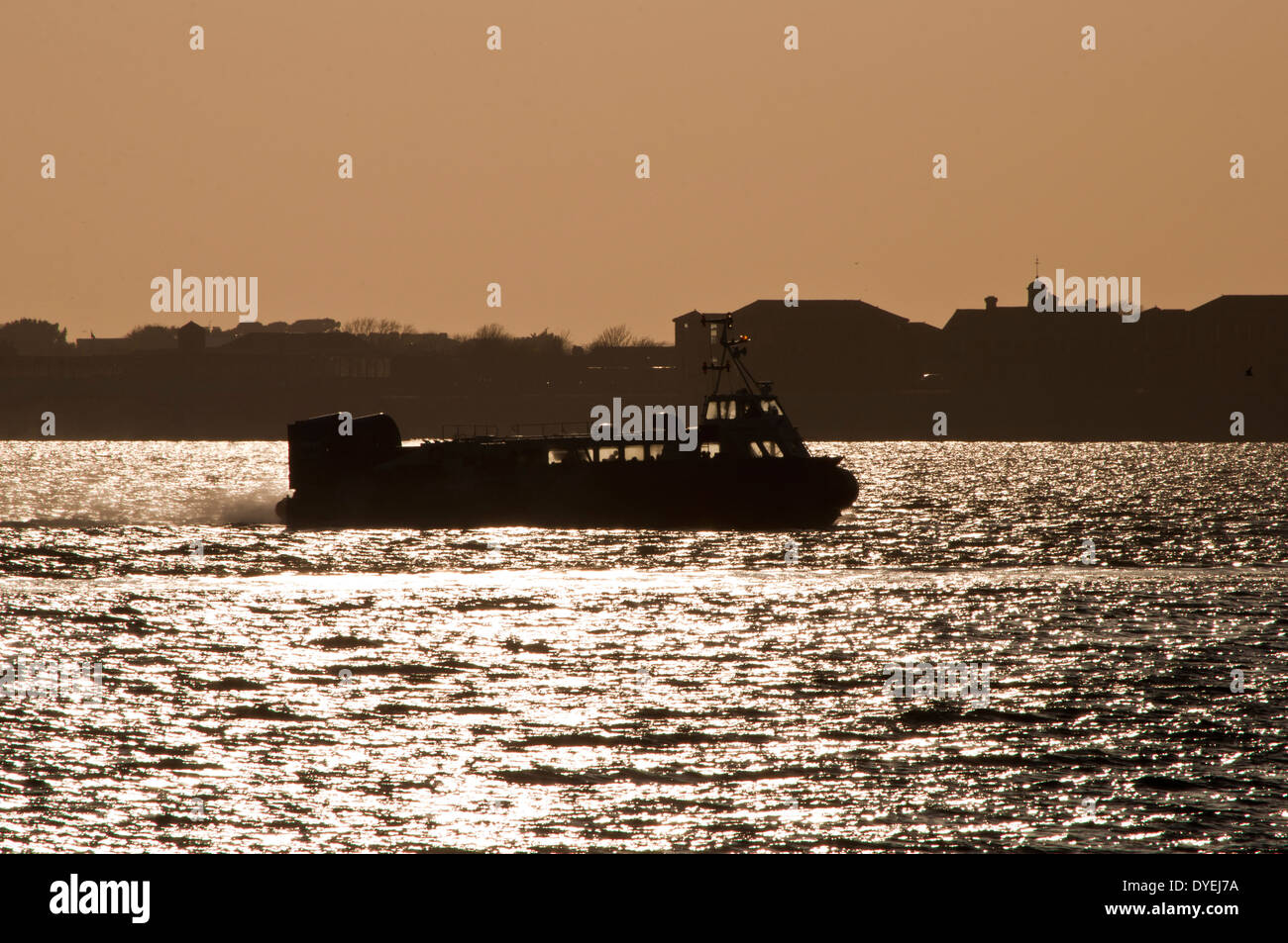 hovercraft crossing the Solent Isle of Wight Stock Photo - Alamy