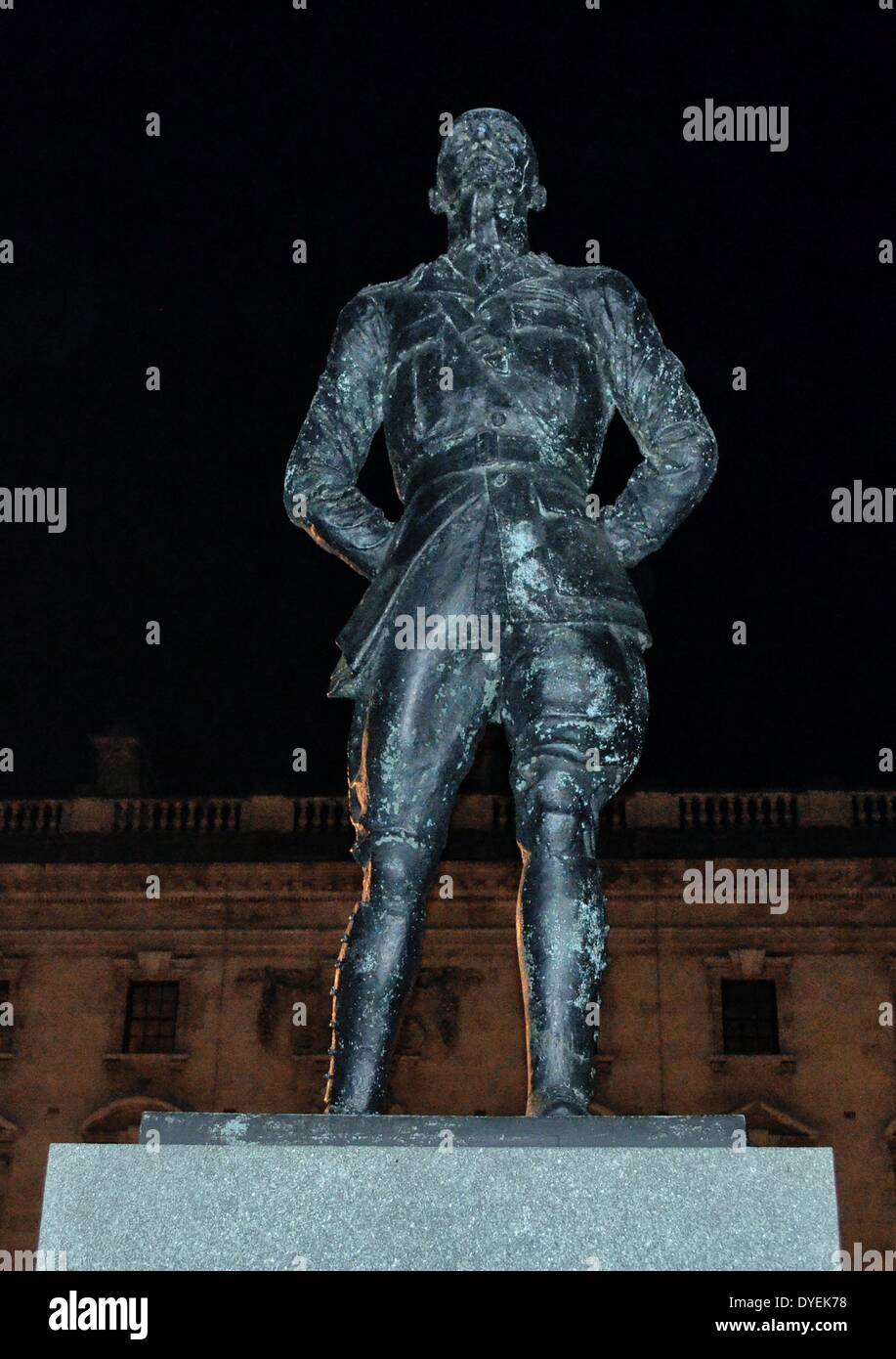 Night-time View of Field Marshal Jan Christian Smuts Statue London 2013 ...