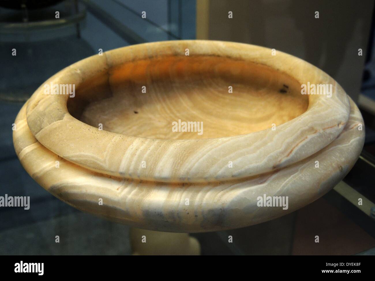Calcite Bowl with External Rim 2613 B.C. Egypt Stock Photo - Alamy