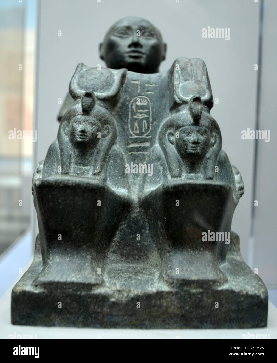 Serpentine Statue Depicting the Official Harwa Presenting Two Female ...