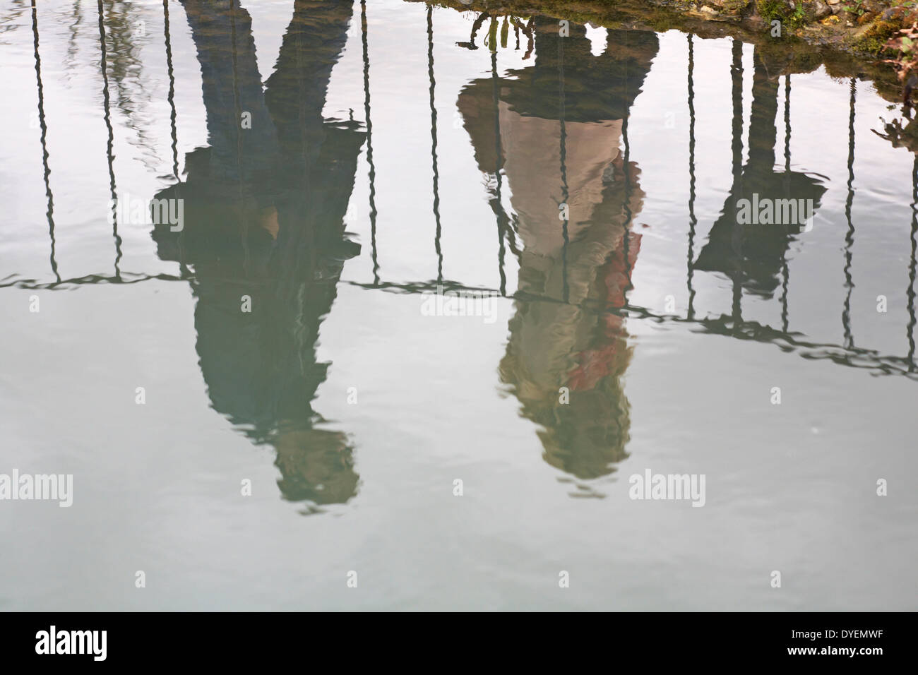 Walking with distortion hi-res stock photography and images - Alamy