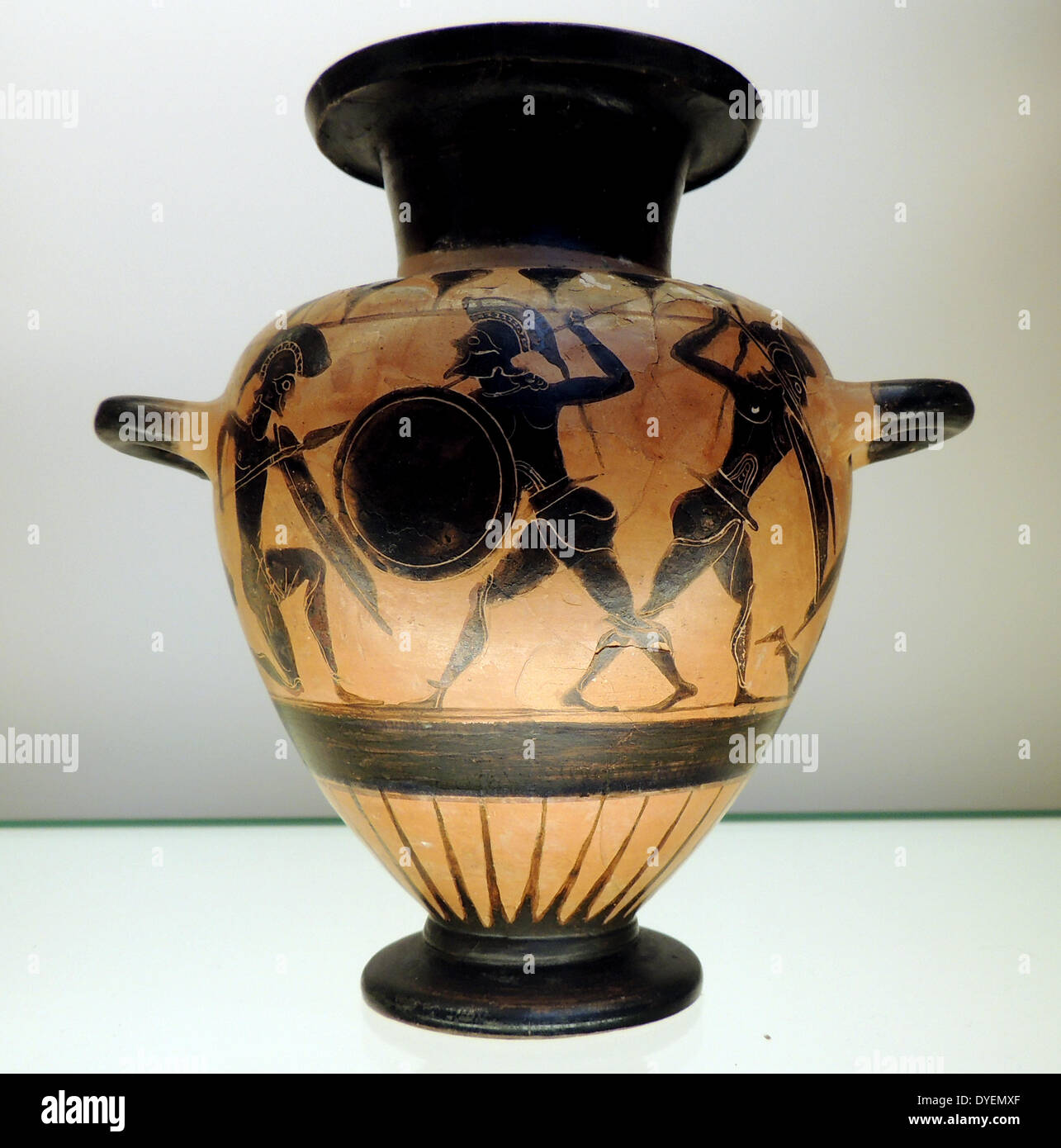 Small Black figured Hydra (Water Jar), depicting warriors fighting ...