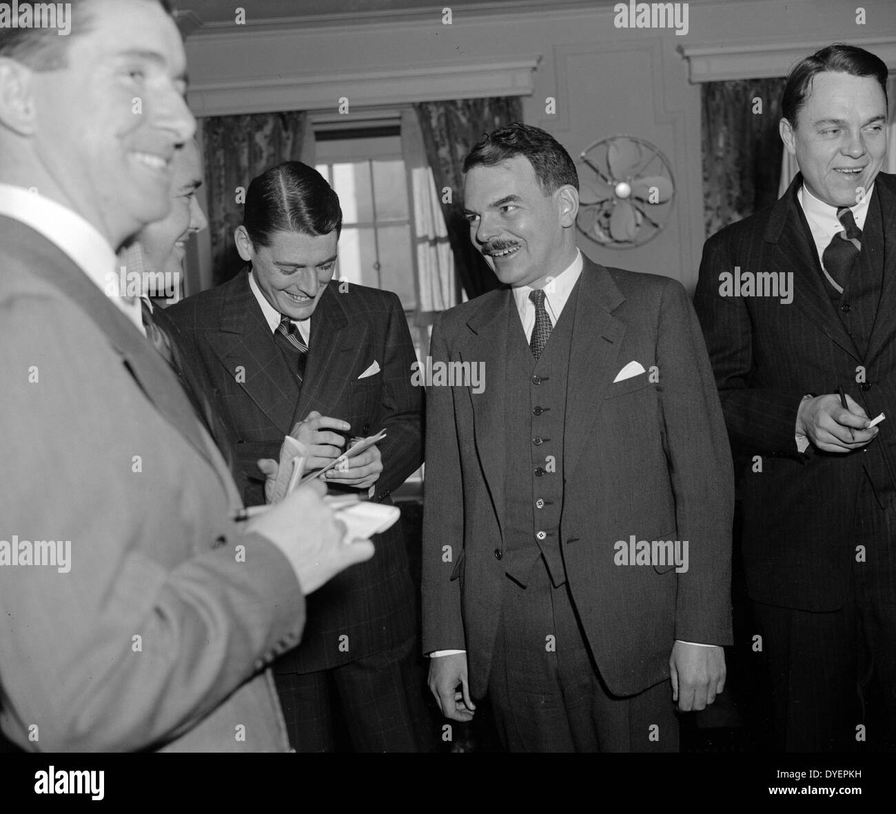 Thomas e dewey hi-res stock photography and images - Alamy