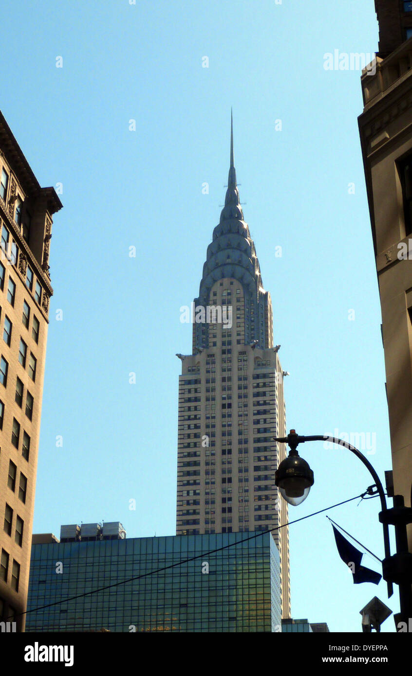 The Chrysler Building is an Art Deco style skyscraper in New York City ...