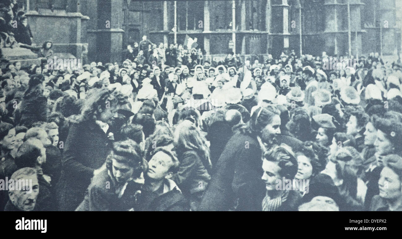 Liberation 1945 france hi-res stock photography and images - Alamy