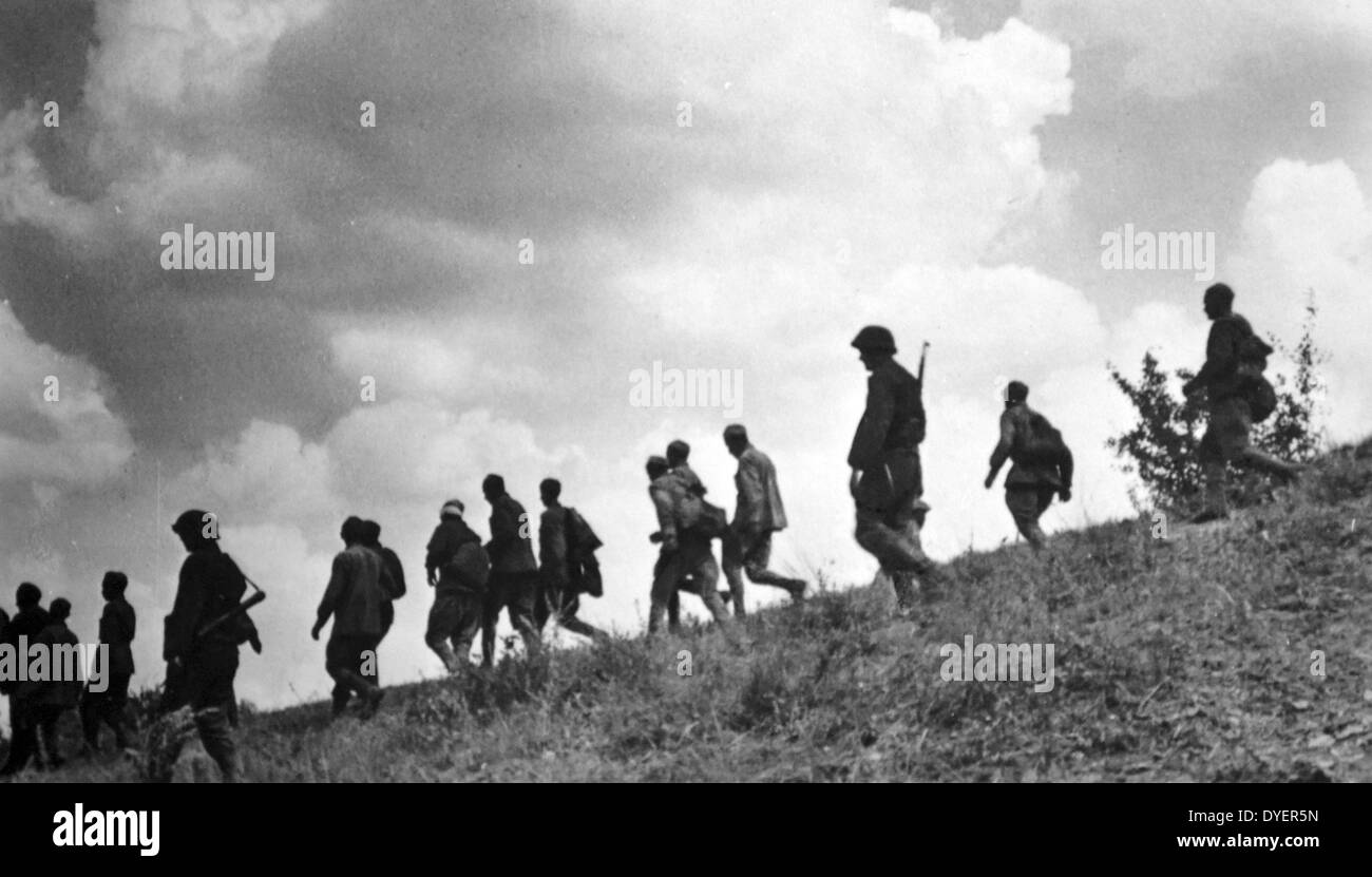 World War Two: German army postcard showing Russian prisoners of war ...