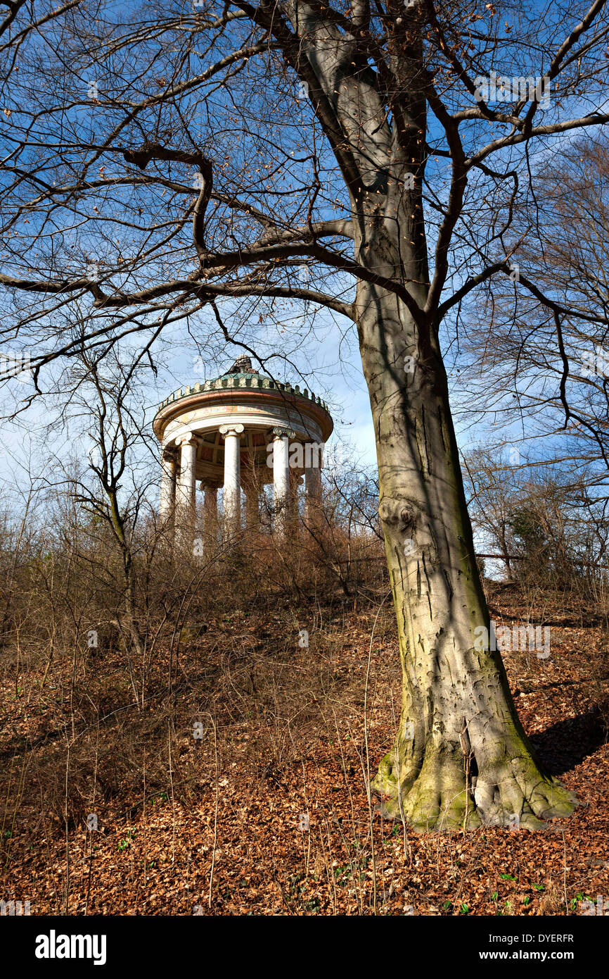 The Monopteros Monument, English Garden, Munich, Upper Bavaria, Germany ...