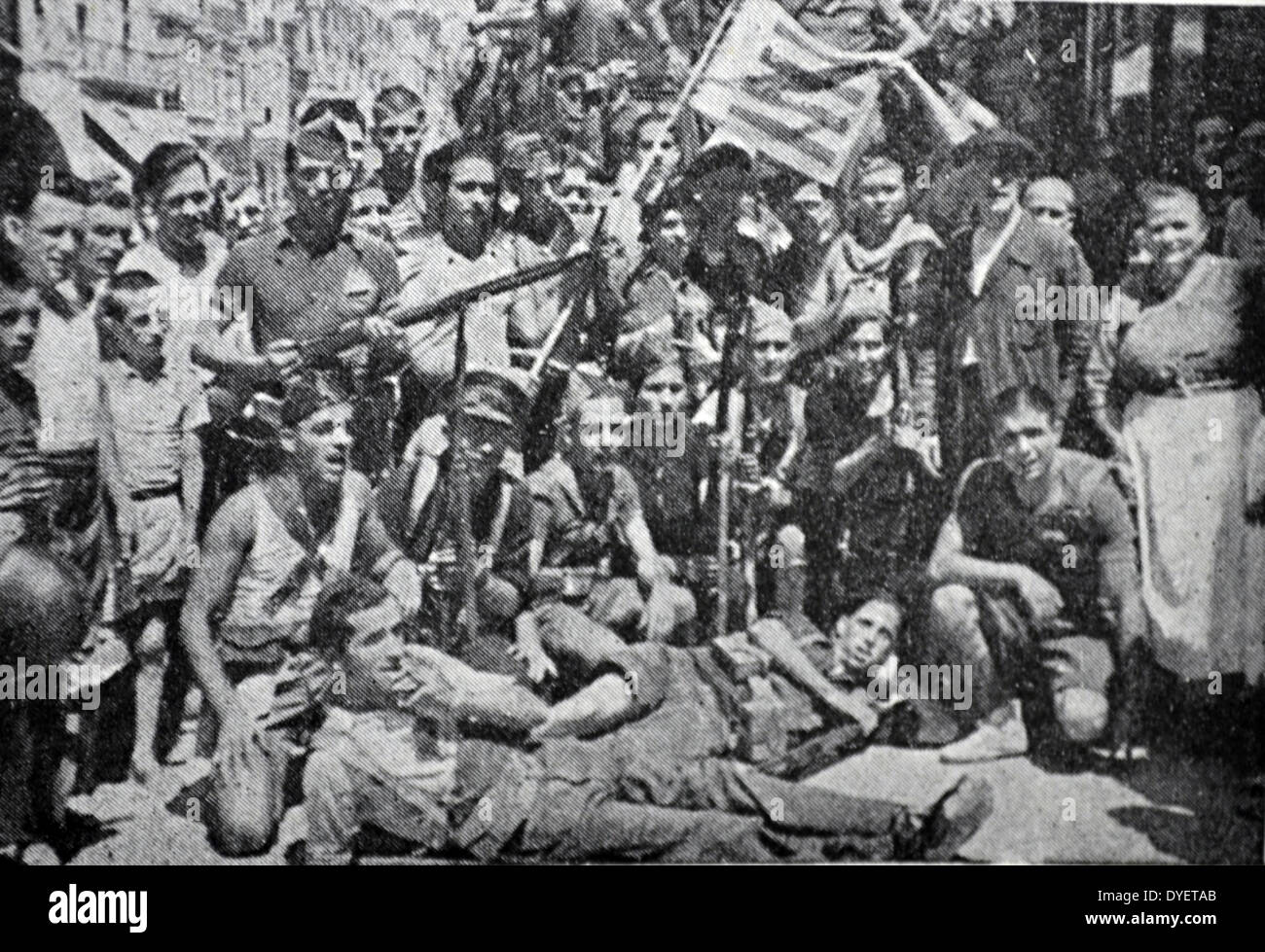 Republican militia soldiers in Madrid during the Spanish Civil War ...