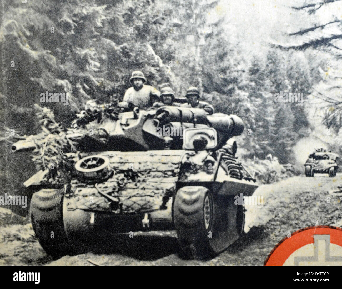 world war two: French children surround soldiers at the liberation of ...