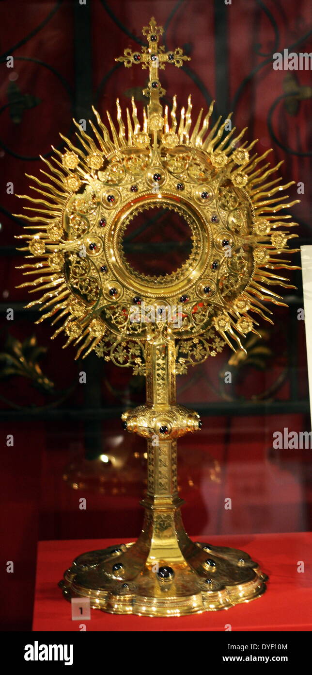 Gilded copper monstrance by John Hardman and co. Made for Saint ...