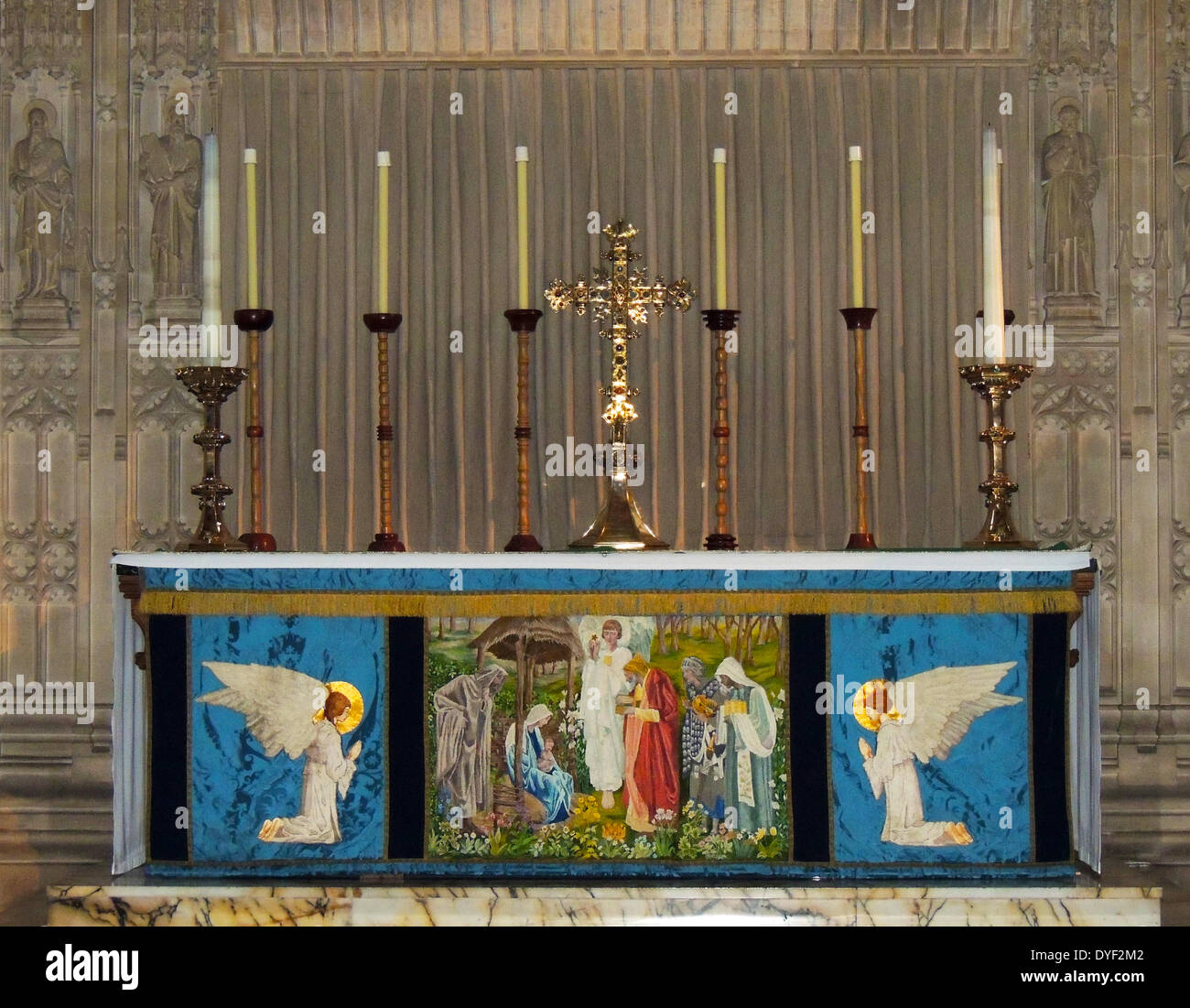 Bristol cathedral interior vault hi-res stock photography and images ...