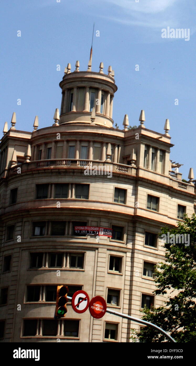 Contemporary Spanish Building Stock Photo - Alamy