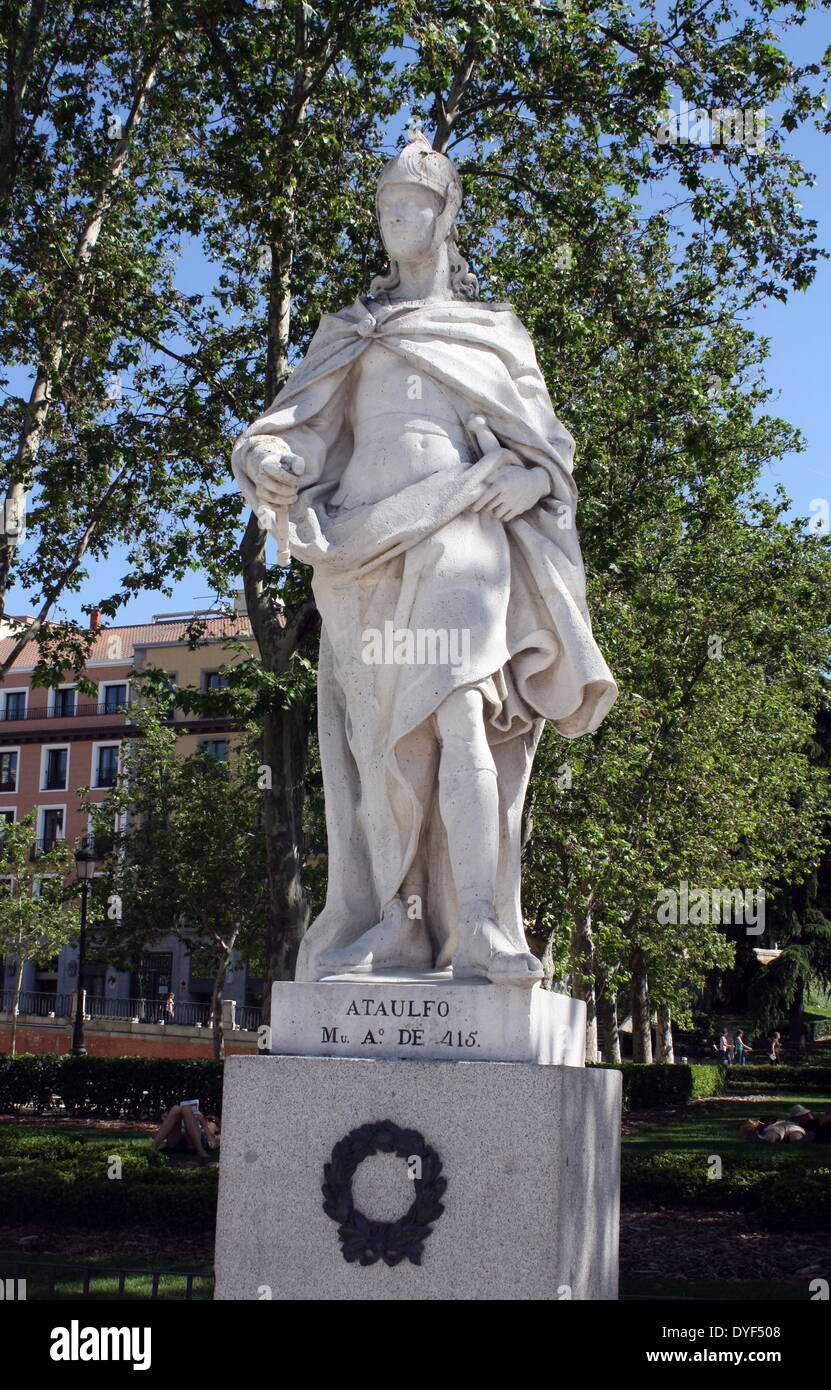 Germanic statue hi-res stock photography and images - Alamy