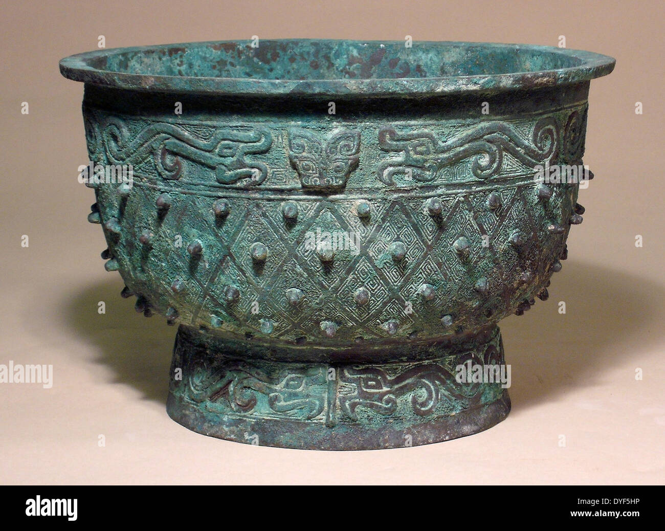Ancient Chinese Bronze Pottery