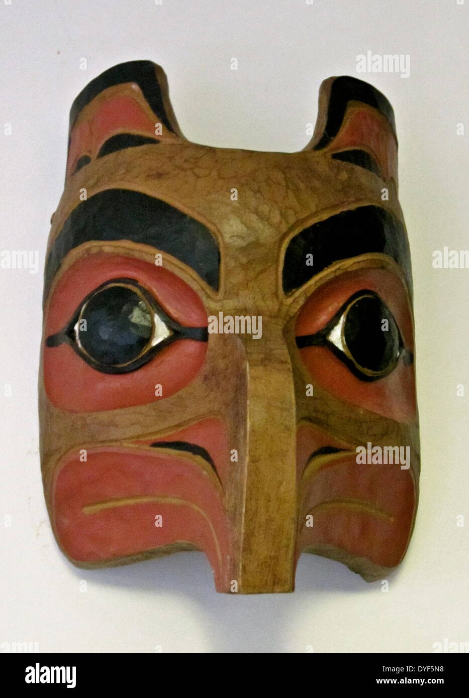 North American Indian art: Klingit Eagle Head from Ketchikan, S. E ...