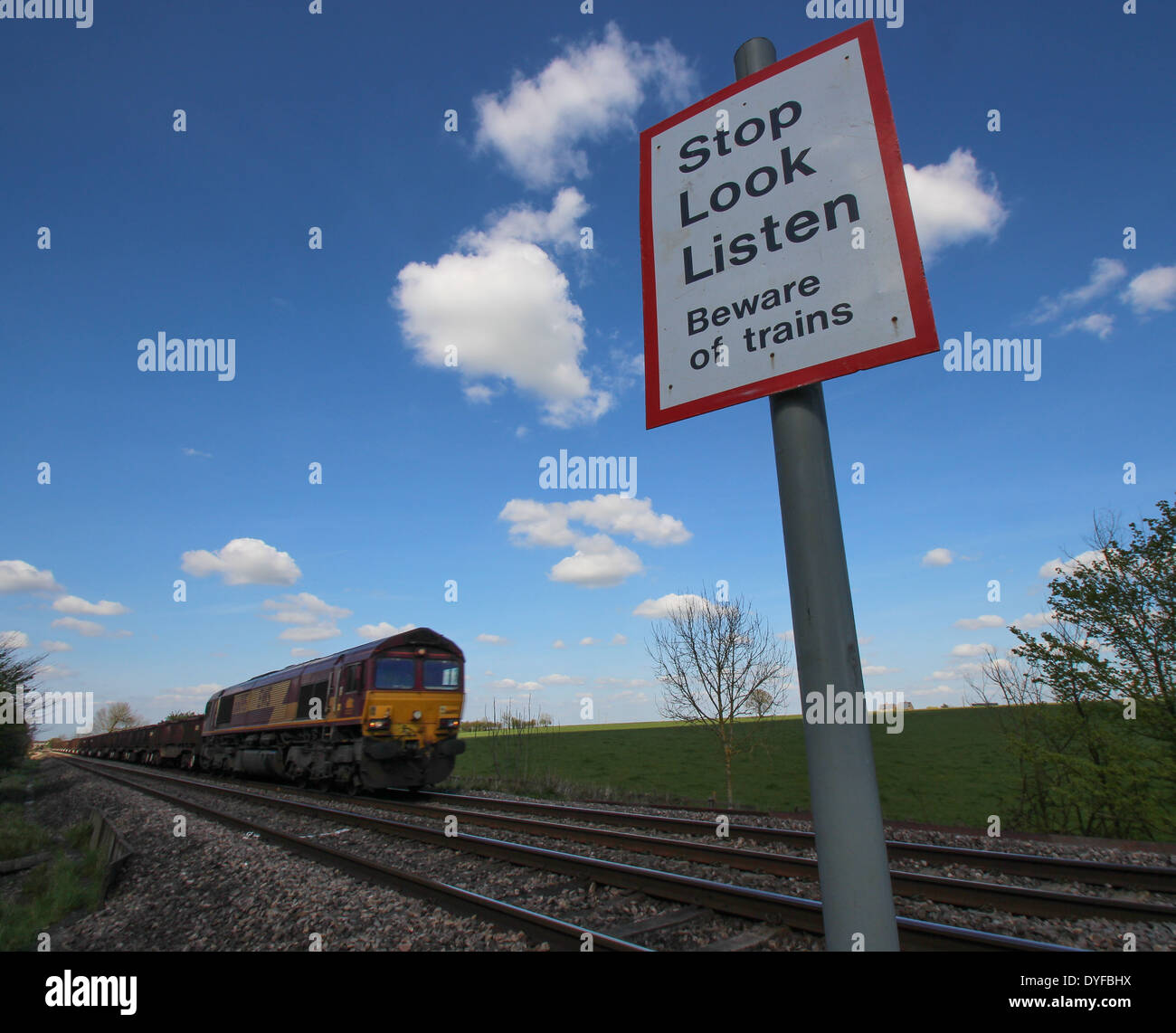 Railway stop sign hi-res stock photography and images - Alamy