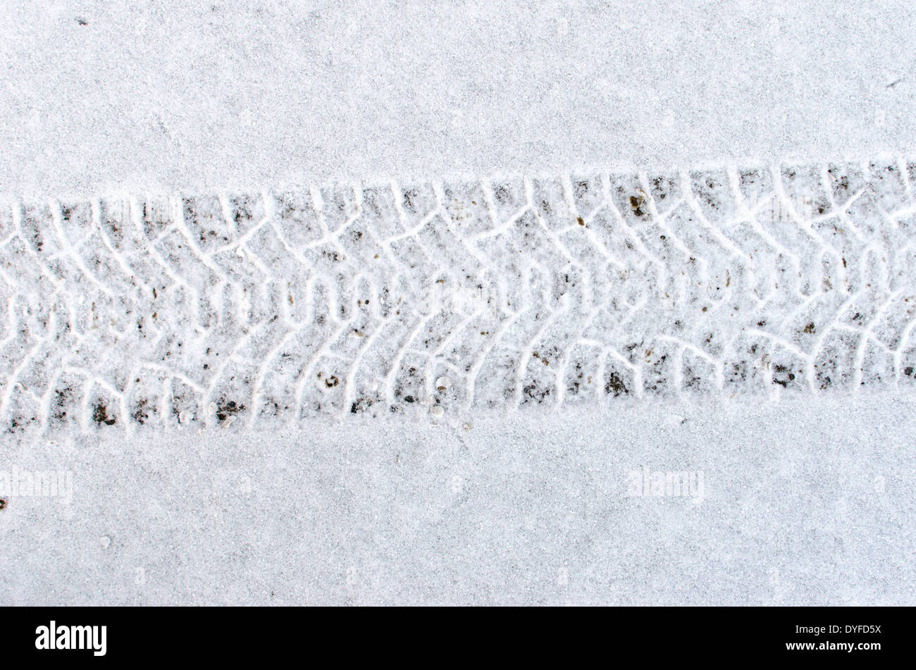 Car tire tracks hi-res stock photography and images - Alamy