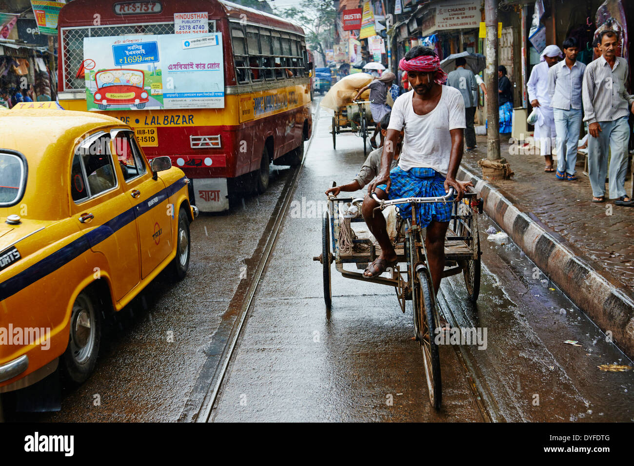 Old indian bus hi-res stock photography and images - Alamy