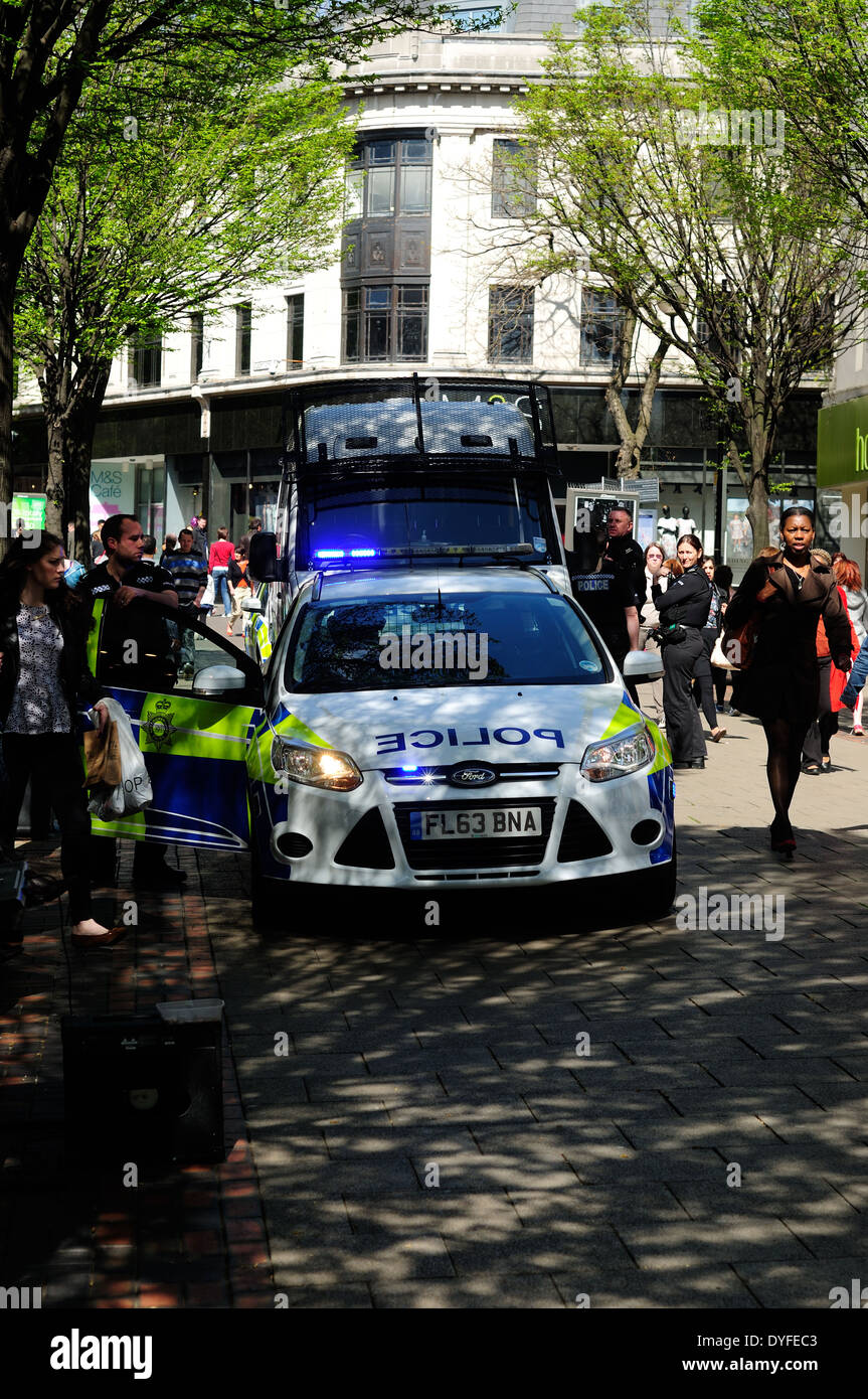 Nottingham Police Officers High Resolution Stock Photography and Images ...