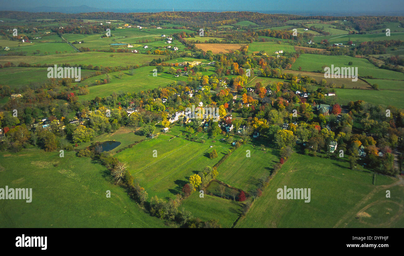 WATERFORD, VIRGINIA, USA - Aerial of historic hamlet of Waterford Stock ...