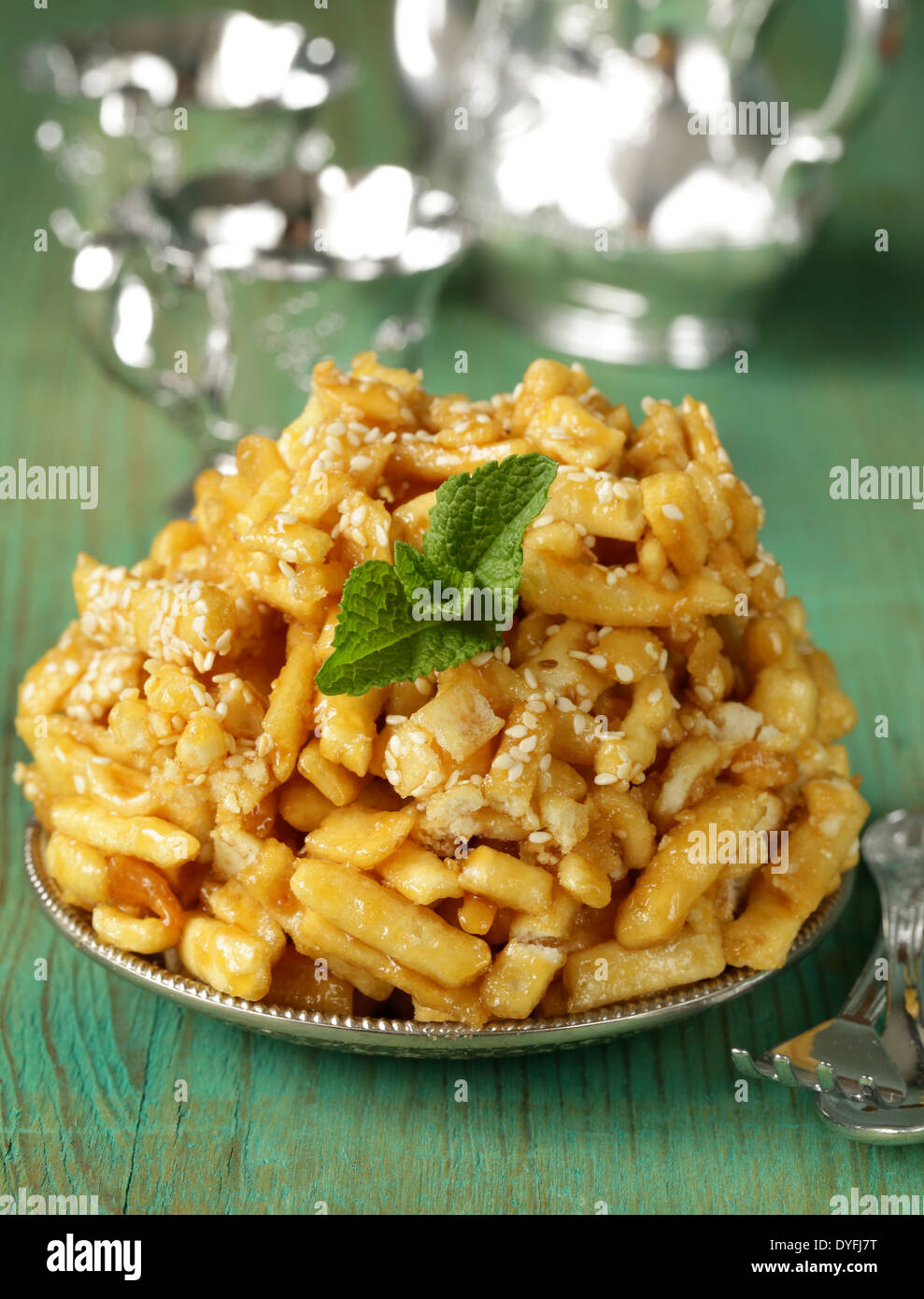 oriental sweets (chak-chak) with honey and sesame seeds Stock Photo - Alamy