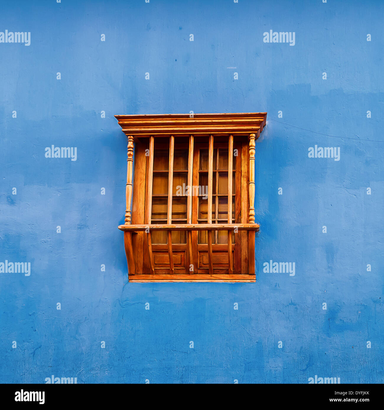 Blue wall hi-res stock photography and images - Alamy