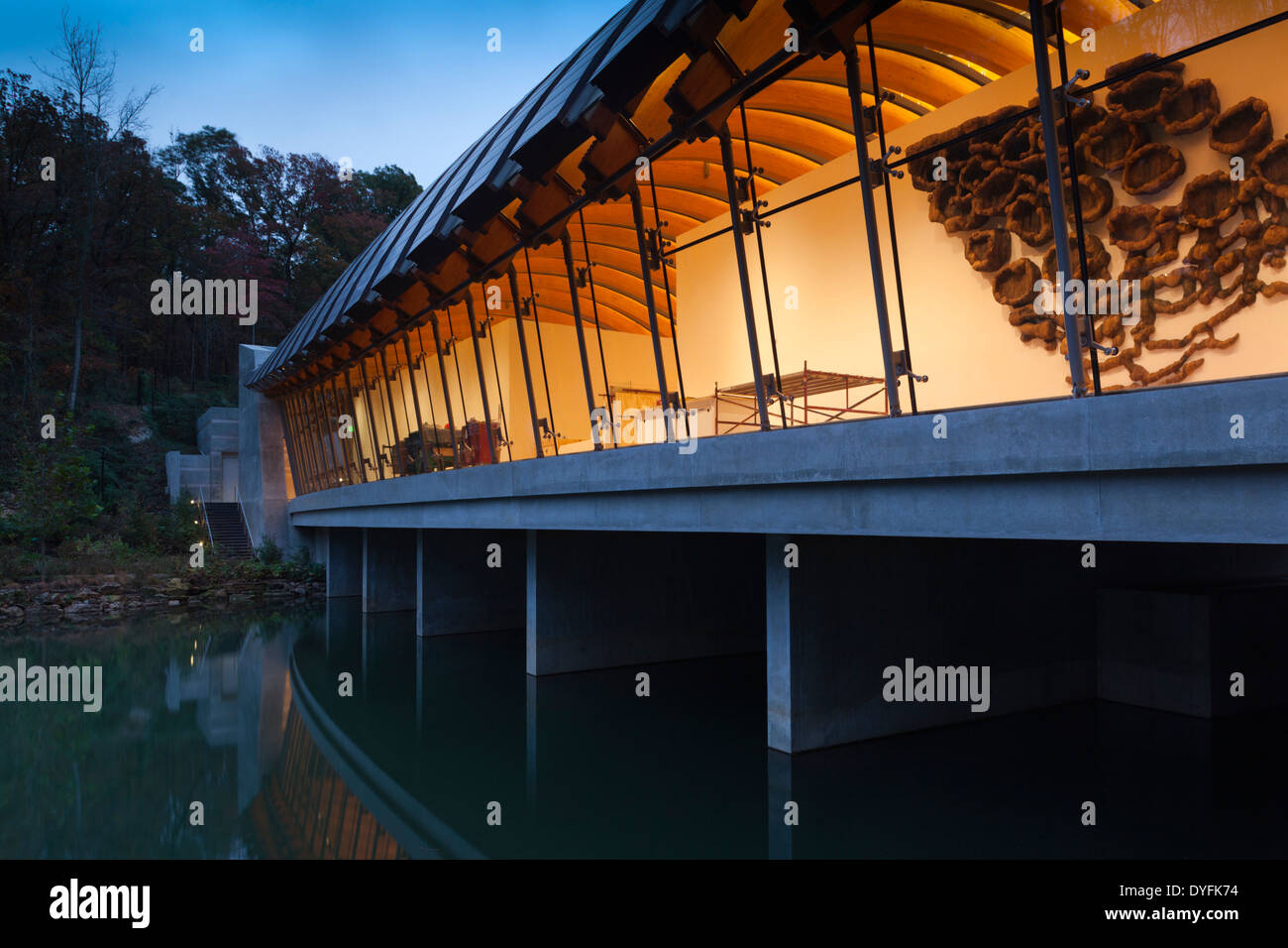 USA, Arkansas, Bentonville, Crystal Bridges Museum of American Art at ...