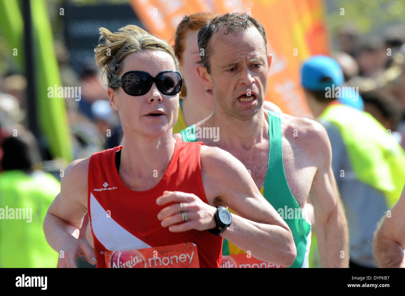 Group of marathon hi-res stock photography and images - Alamy