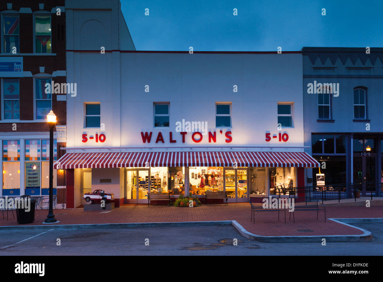 The waltons hi-res stock photography and images - Alamy