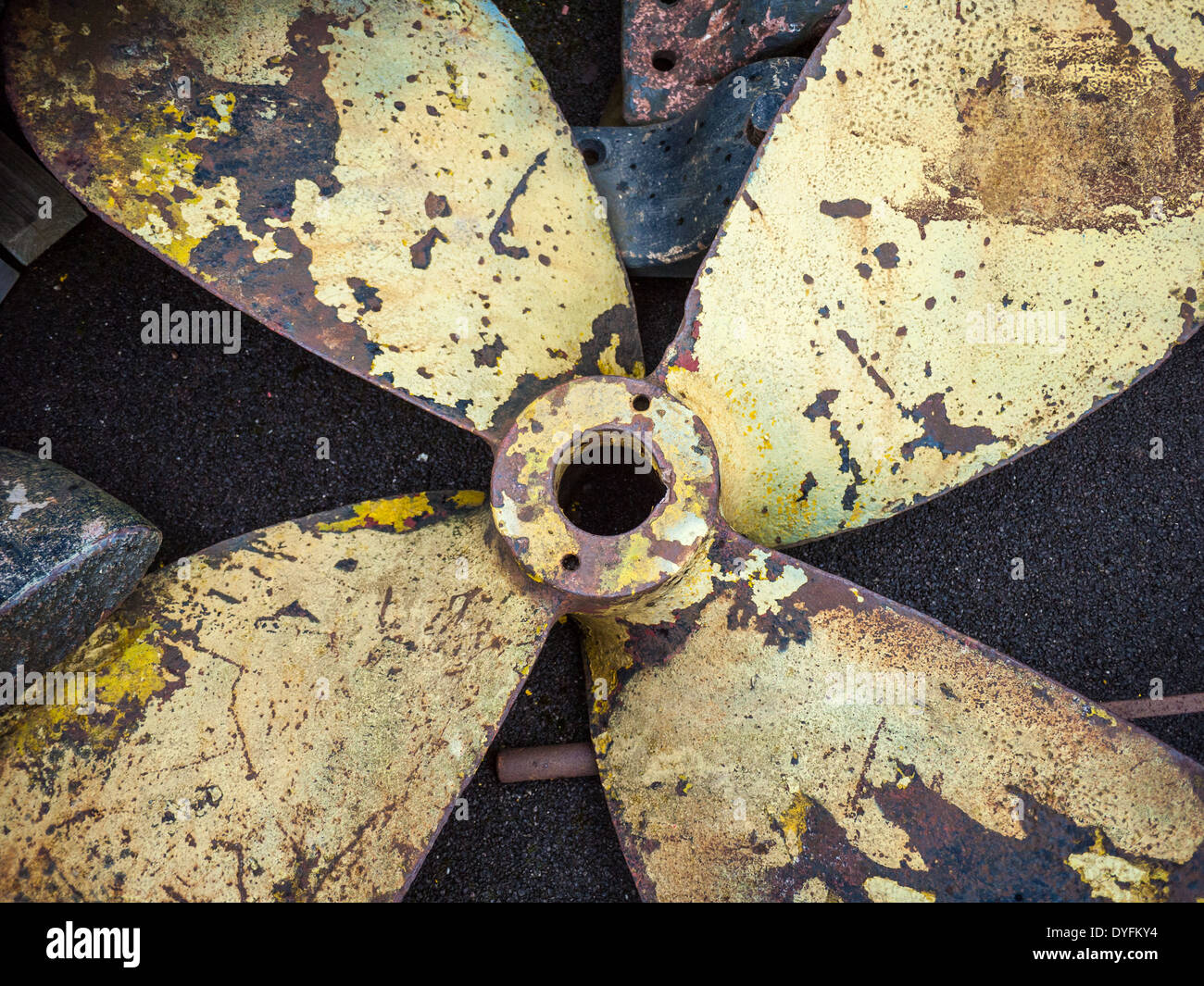 Metal ship texture hi-res stock photography and images - Alamy