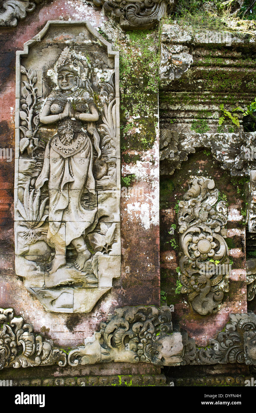 Ancient balinese temple sculpture hi-res stock photography and images ...