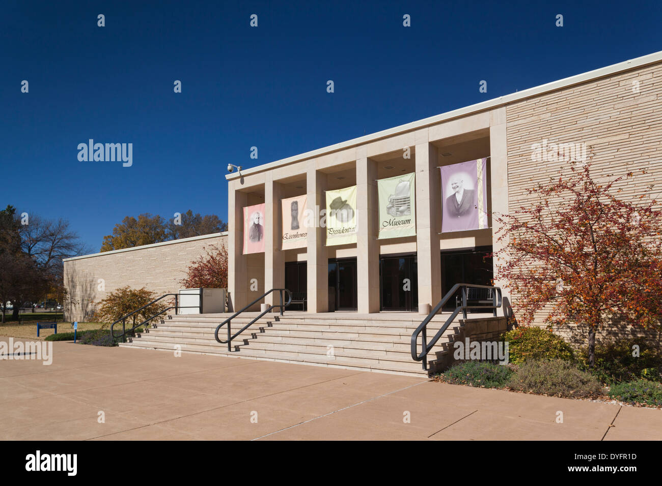 Eisenhower presidential museum hi-res stock photography and images - Alamy