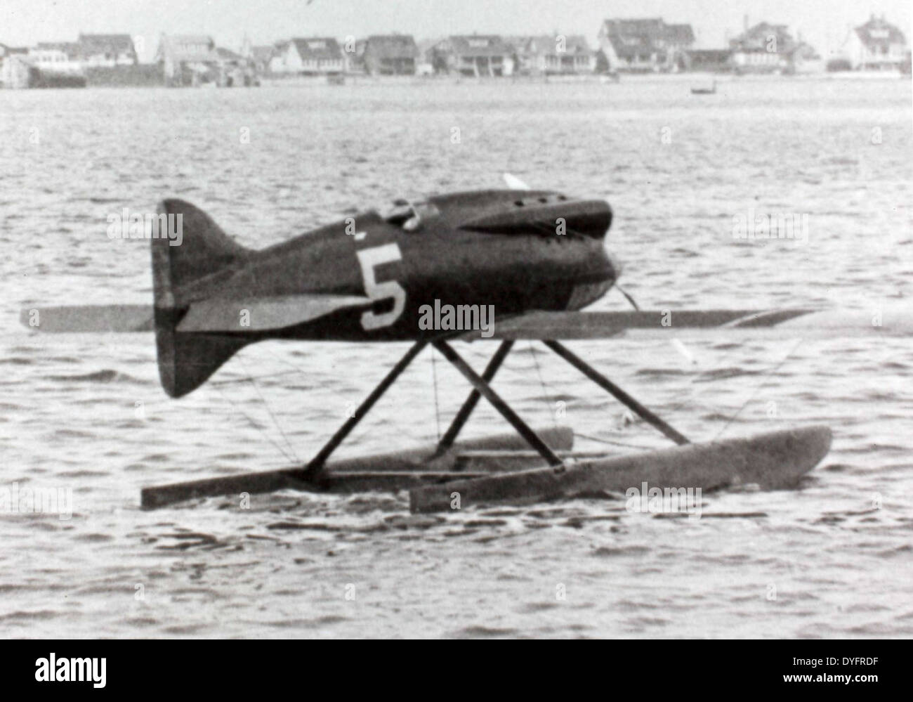 The Macchi M.39 was a high-speed Italian seaplane designed for long ...