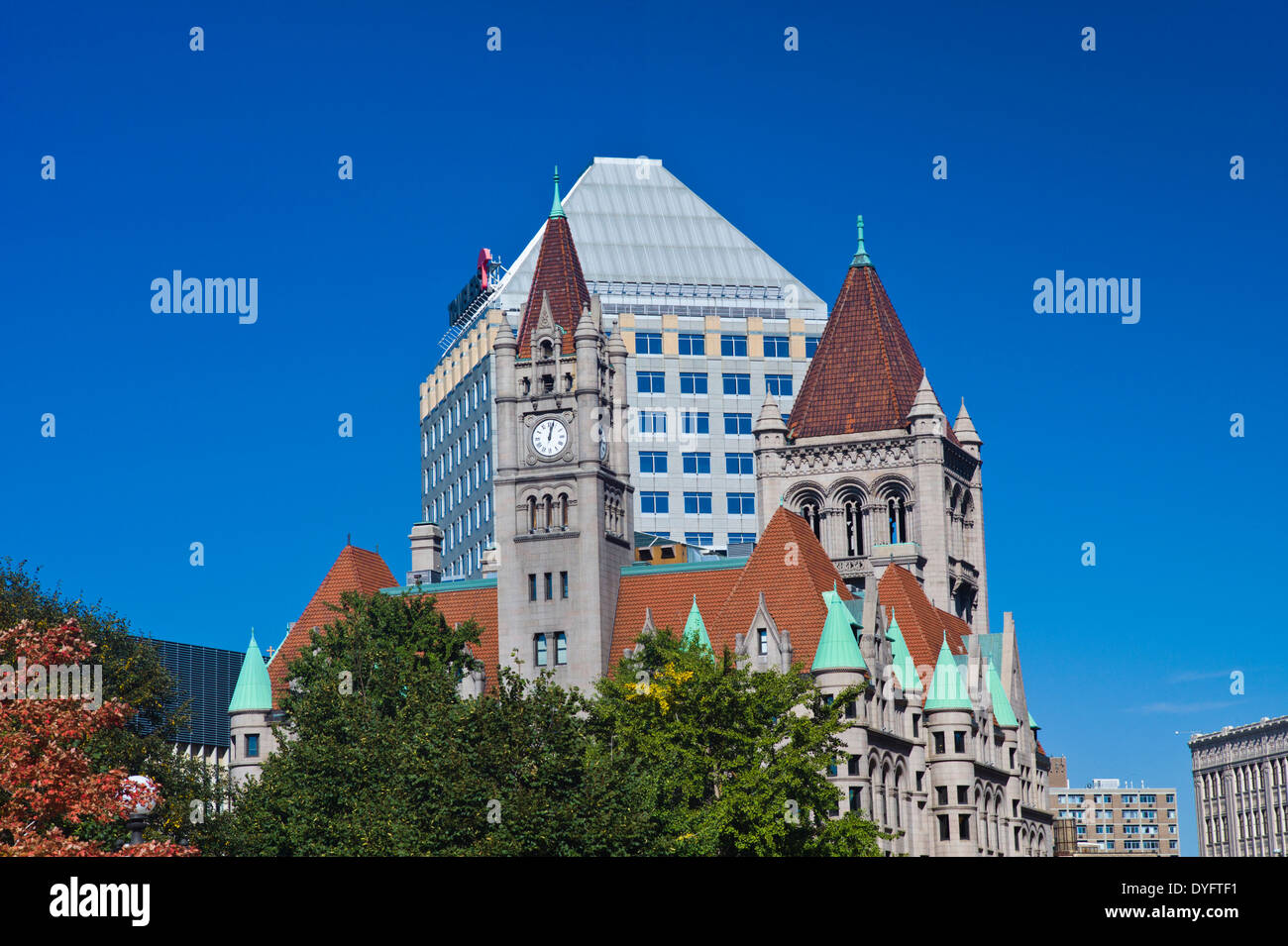 St paul, minnesota landmark center hi-res stock photography and images ...
