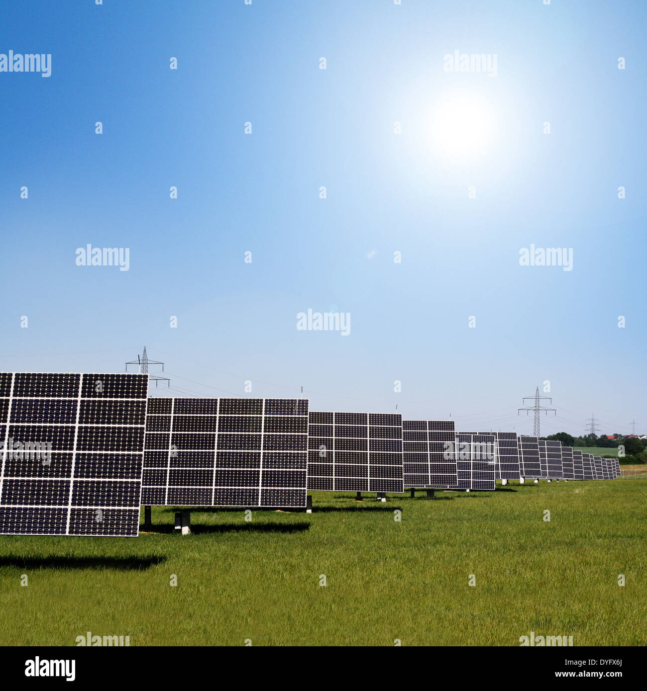 solar panels to generate electricity Stock Photo - Alamy