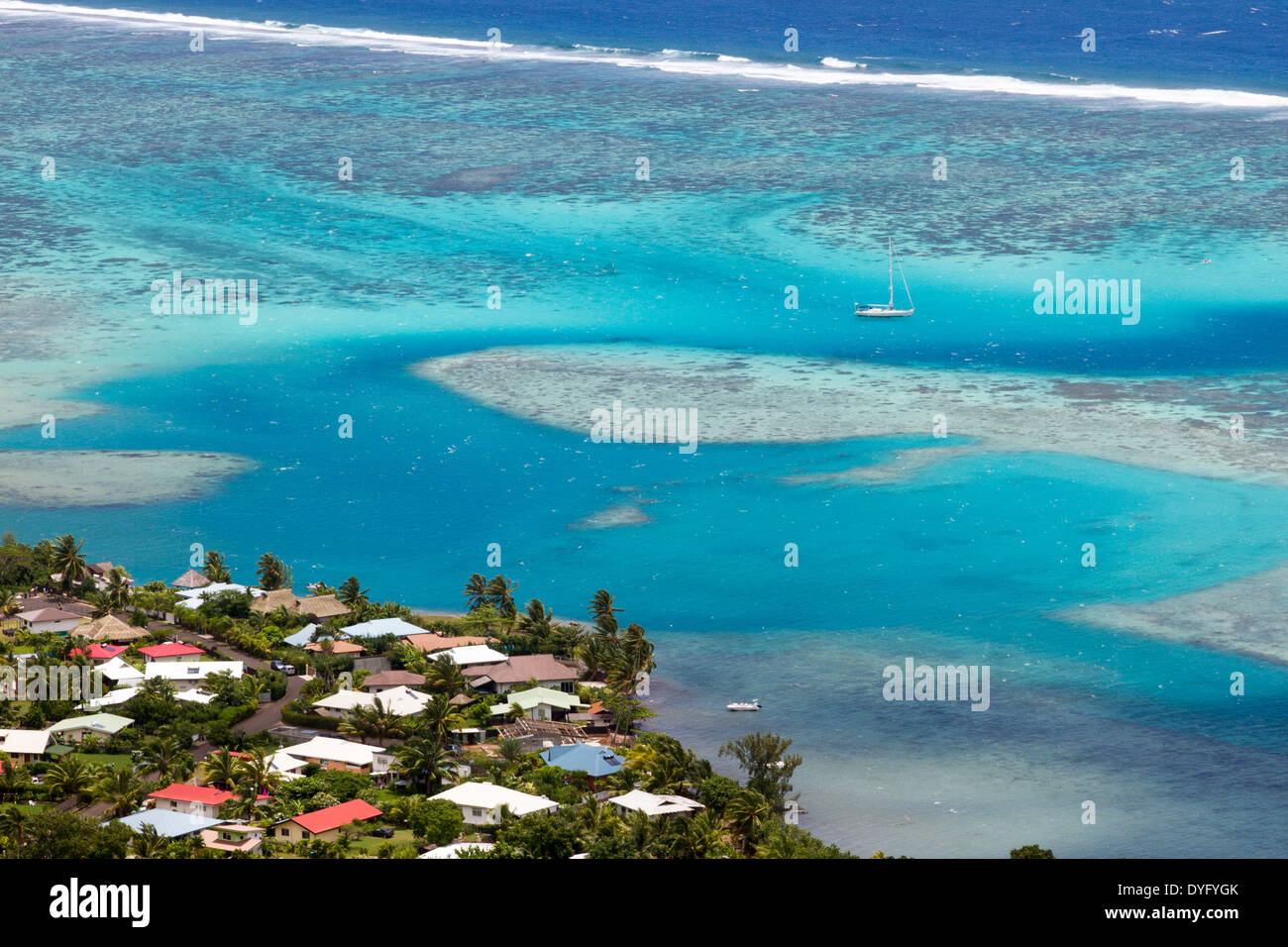 Reef overview hi-res stock photography and images - Alamy