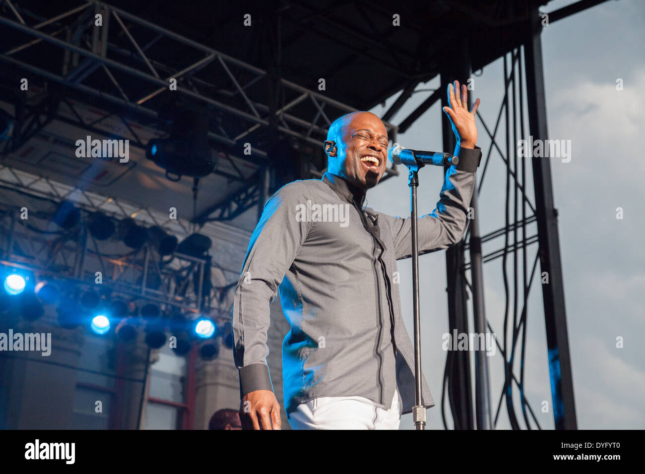 Kem singer hi-res stock photography and images - Alamy