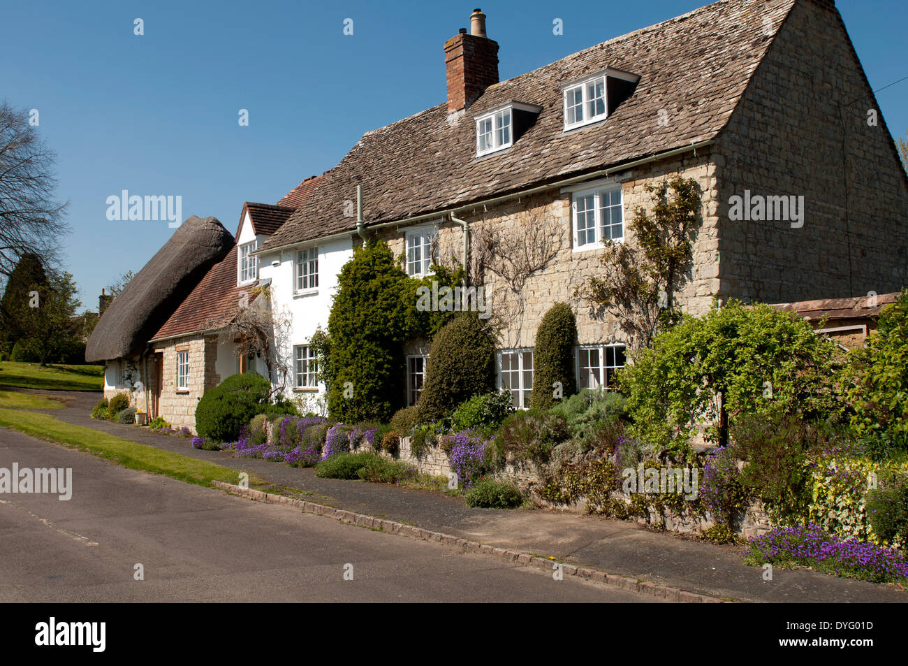 Cottages in Tredington village, Warwickshire, England, UK Stock Photo ...