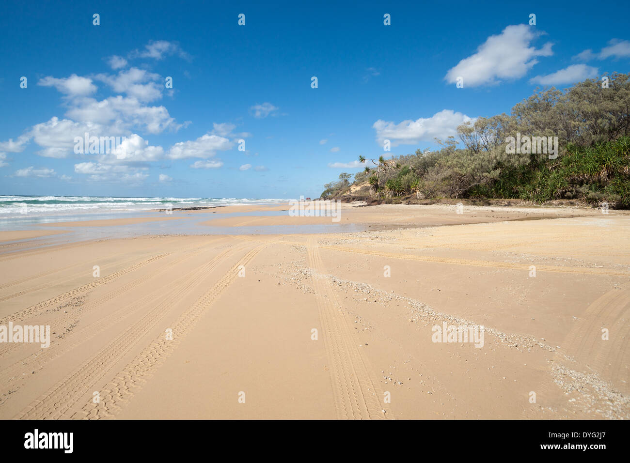 Beautiful beach on Fraser Island, Australia, the worlds largest sand ...