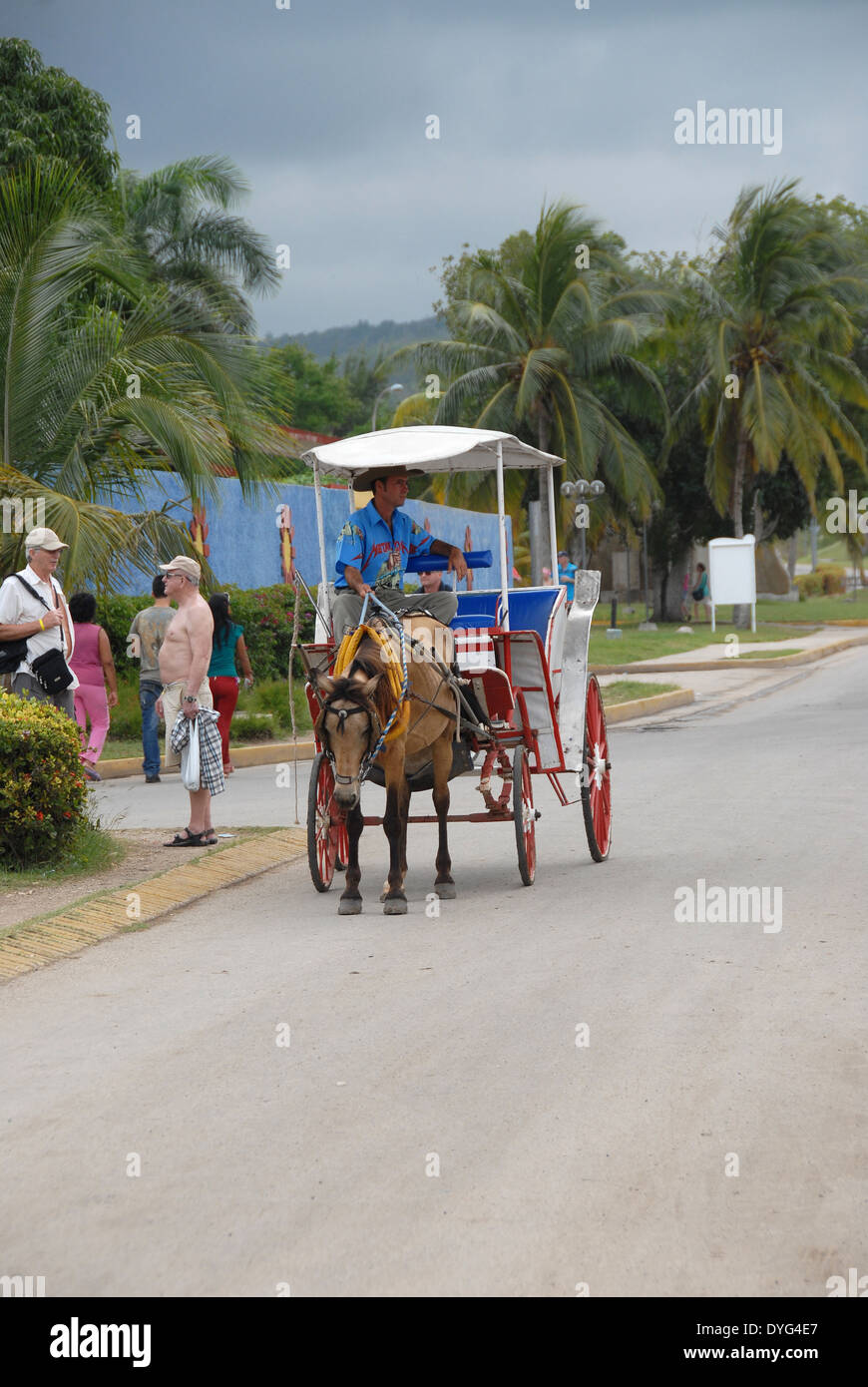 Cuban transport hi-res stock photography and images - Alamy
