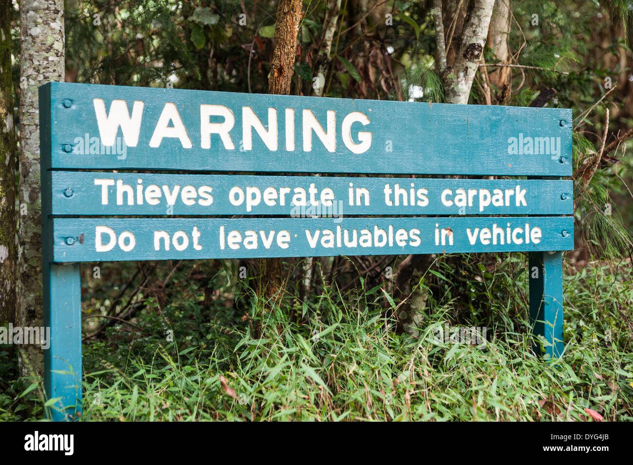 Leaving car park sign hi-res stock photography and images - Alamy