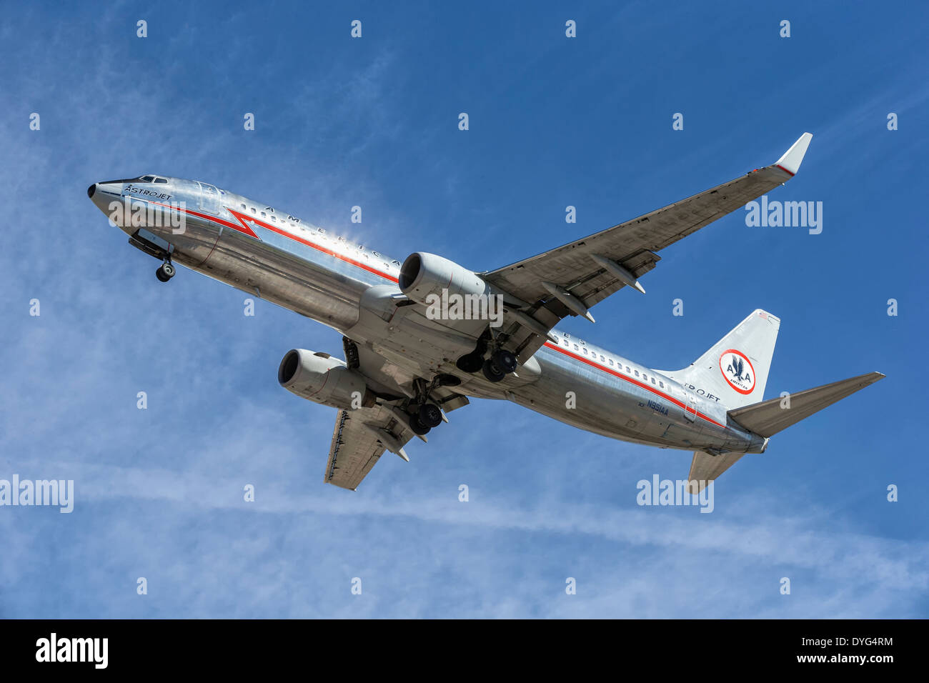 Classic boeing 737 hi-res stock photography and images - Alamy
